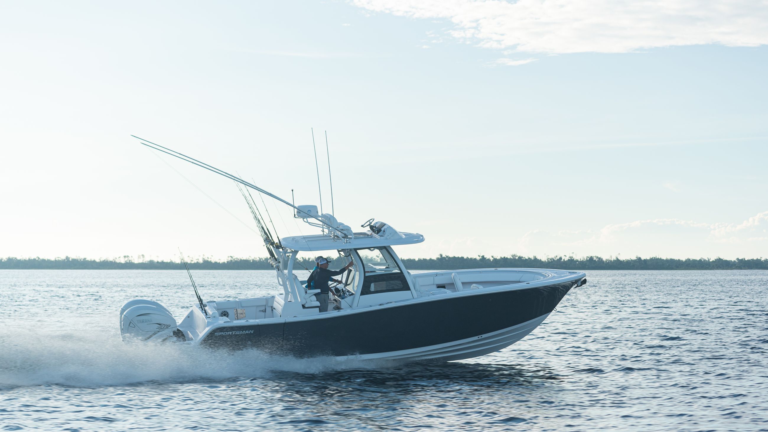 Premier Builder of Center Consoles & Bay Boats | Sportsman Boats