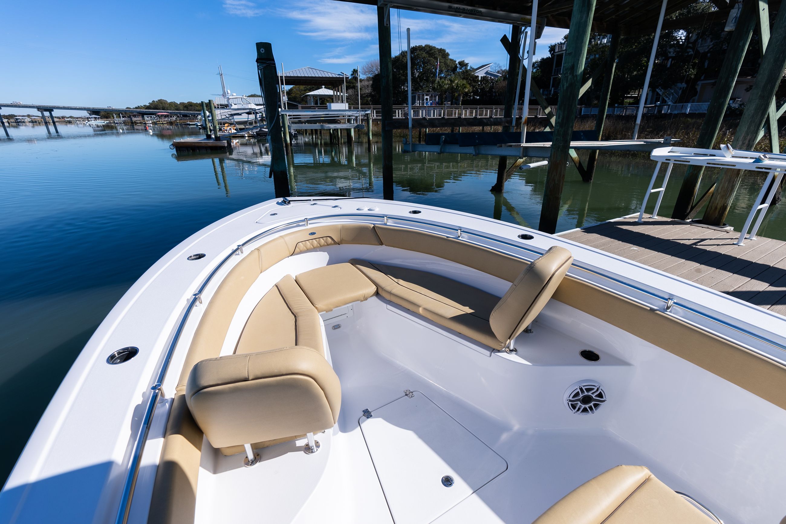 Open 262 Center Console · Features | Sportsman Boats