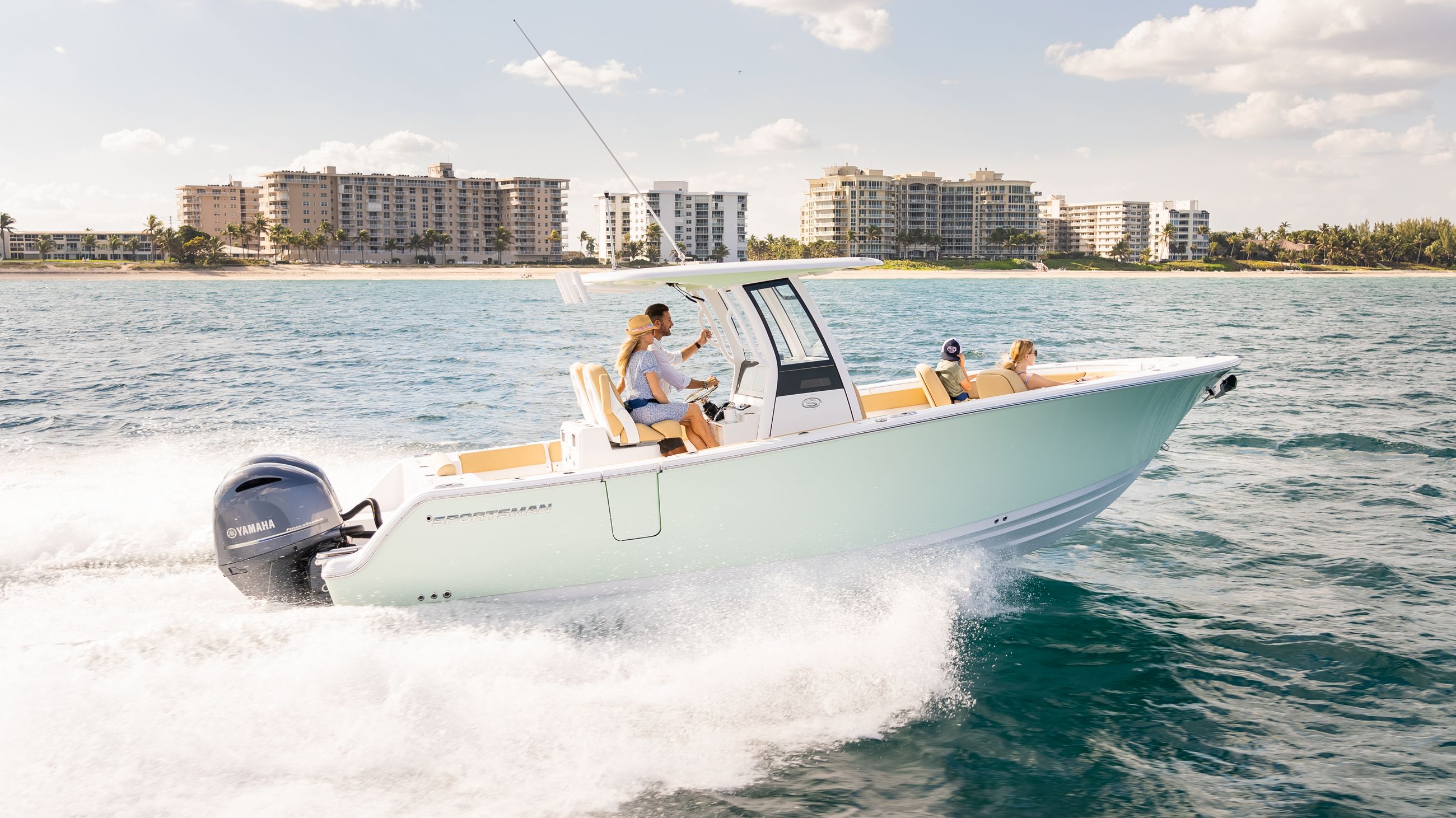 Open 262 Center Console · Features | Sportsman Boats