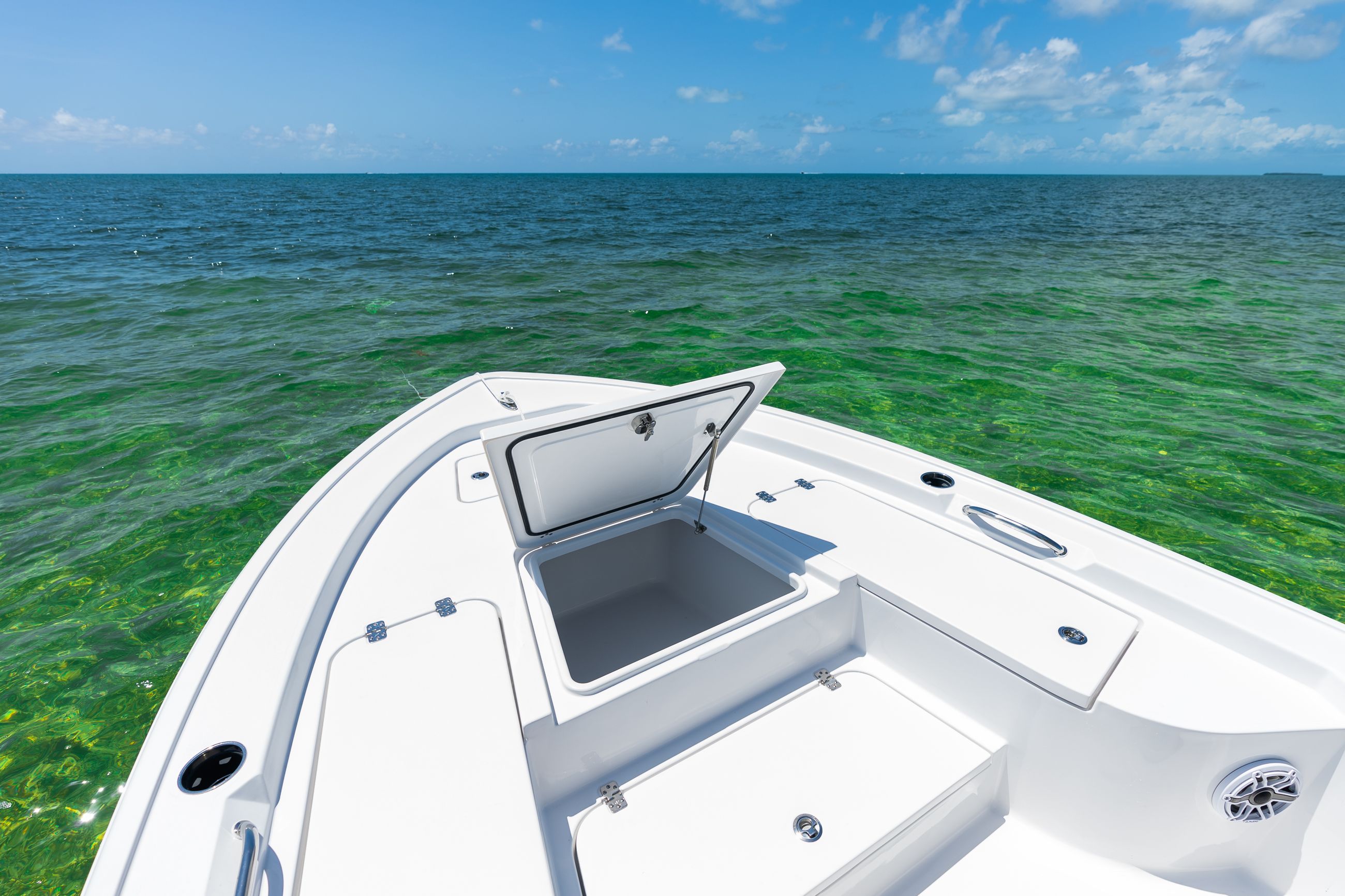 Masters 247 Bay Boat · Features | Sportsman Boats