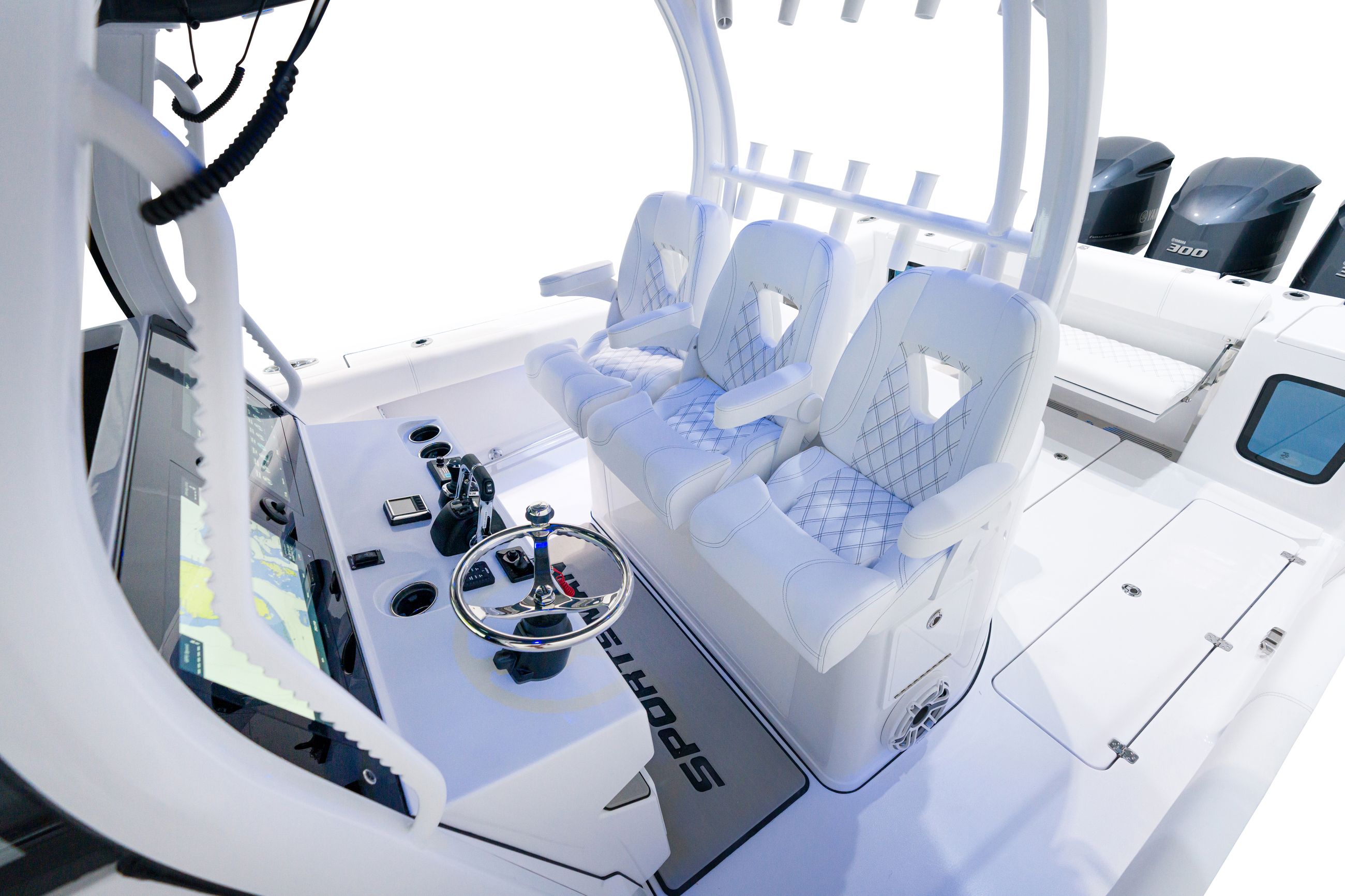 Open 352 Center Console · Features | Sportsman Boats