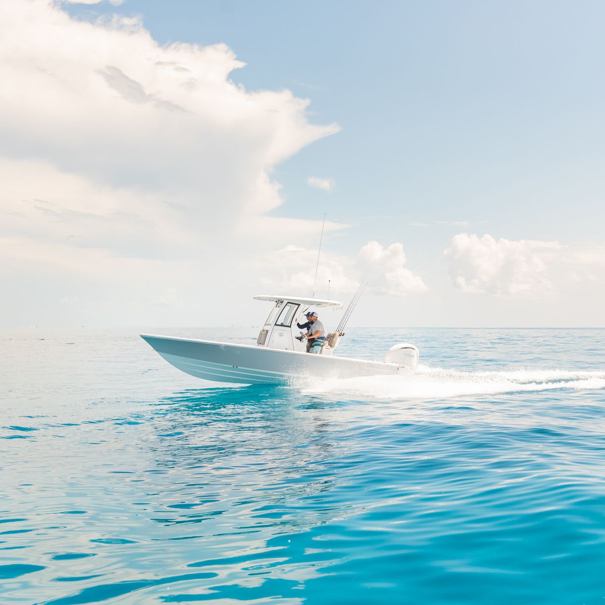 Masters 247 Bay Boat · Features | Sportsman Boats