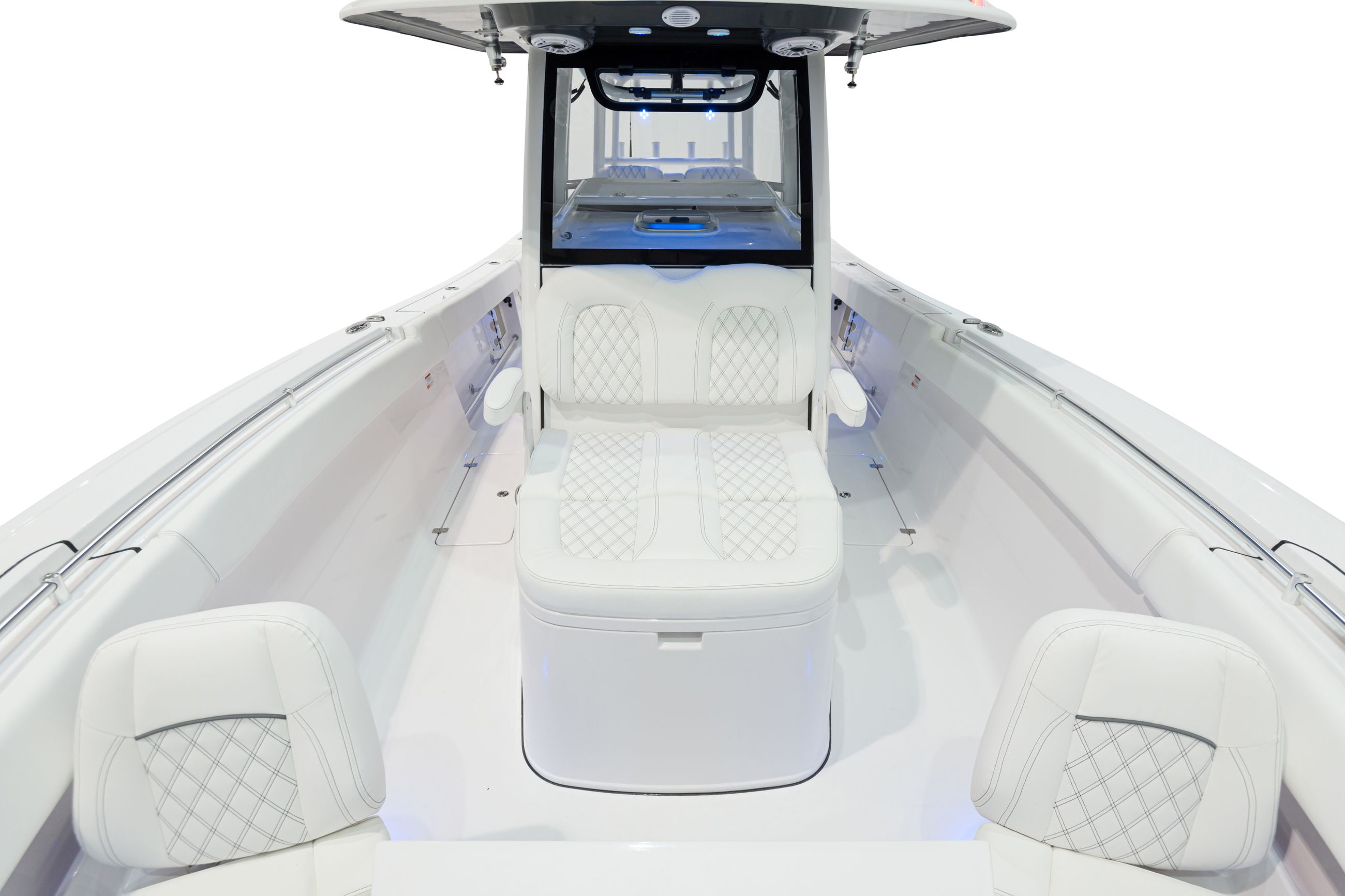 Open 322 Center Console · Features | Sportsman Boats