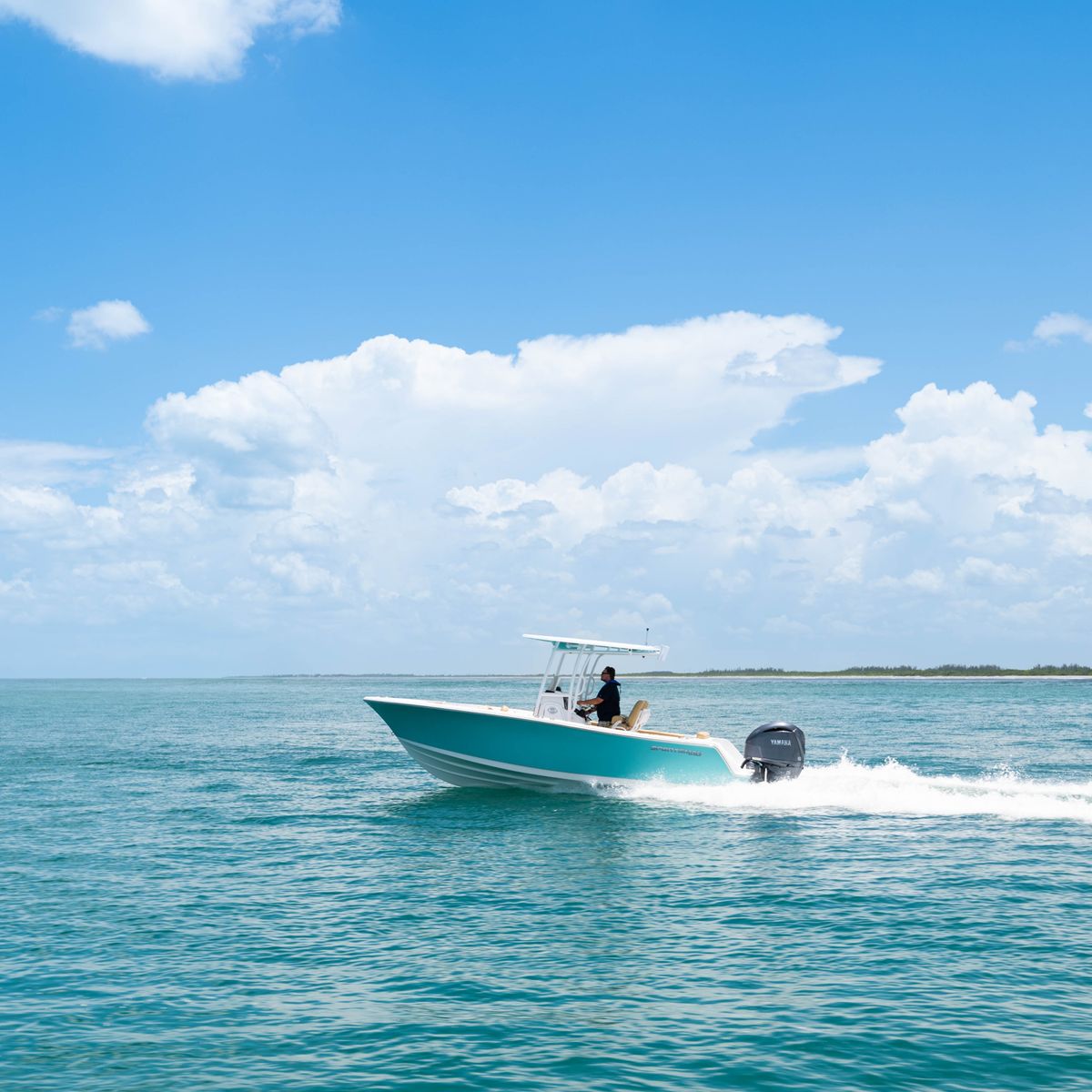 Open 232 Center Console · Features | Sportsman Boats