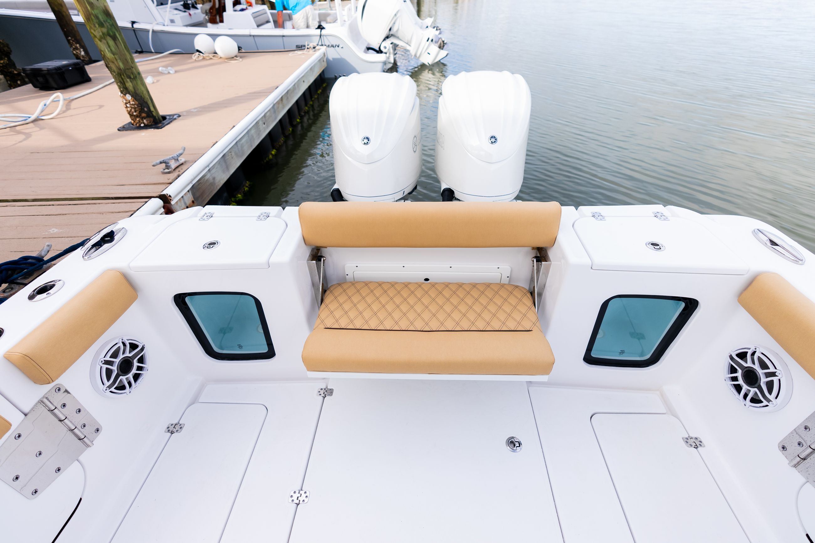 Open 282 Center Console · Features | Sportsman Boats