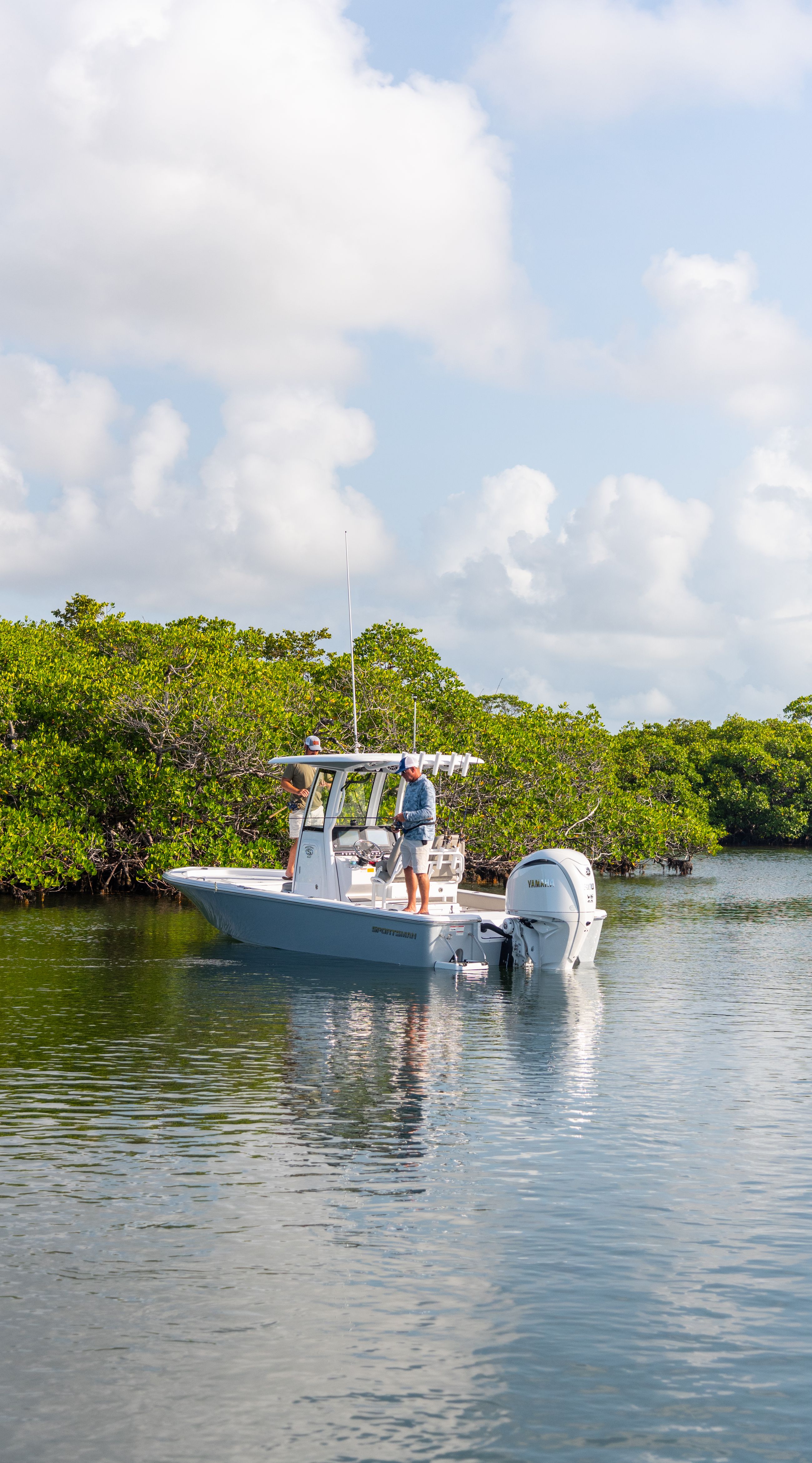 Masters 247 Bay Boat · Features | Sportsman Boats