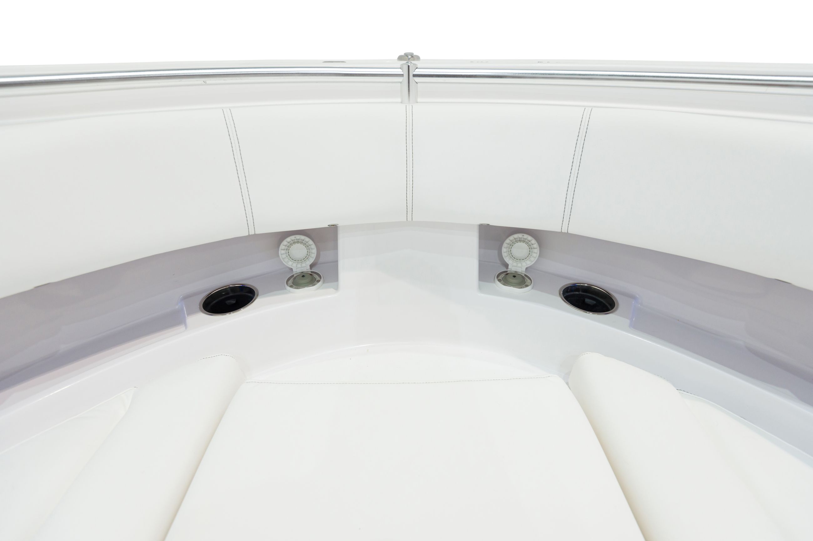 Open 322 Center Console · Features | Sportsman Boats