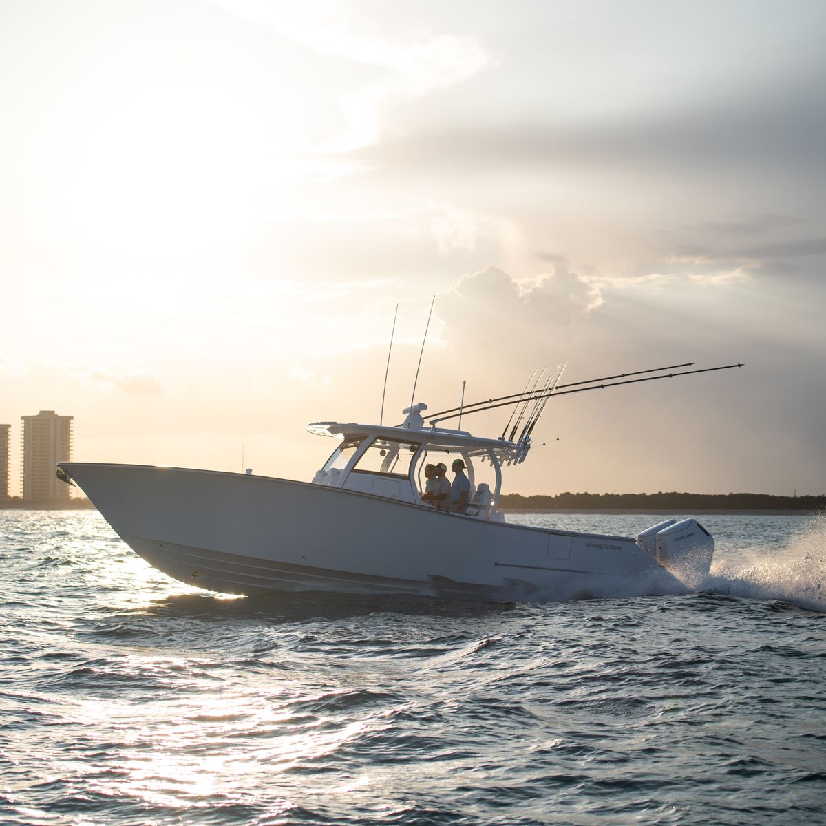 Phenom 37 Overview | Phenom Yachts