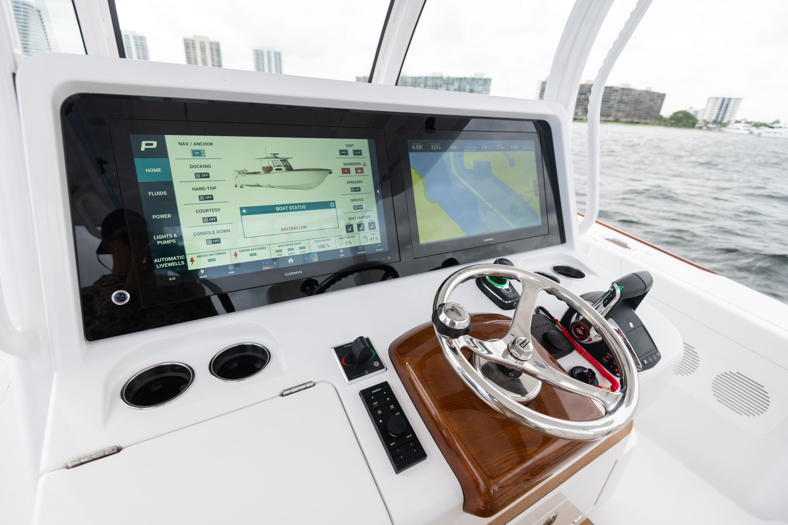 Phenom 37 Overview | Phenom Yachts