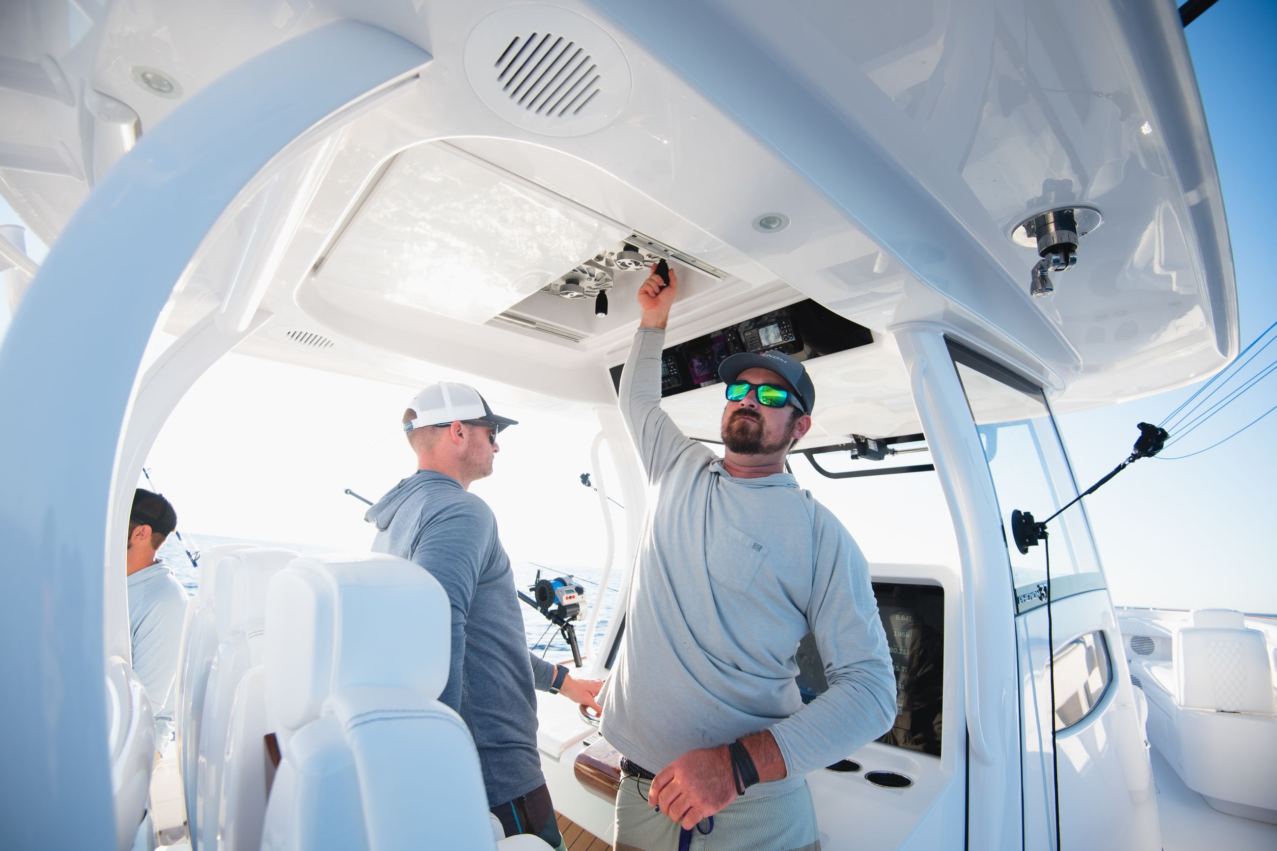 Phenom 37 Overview | Phenom Yachts